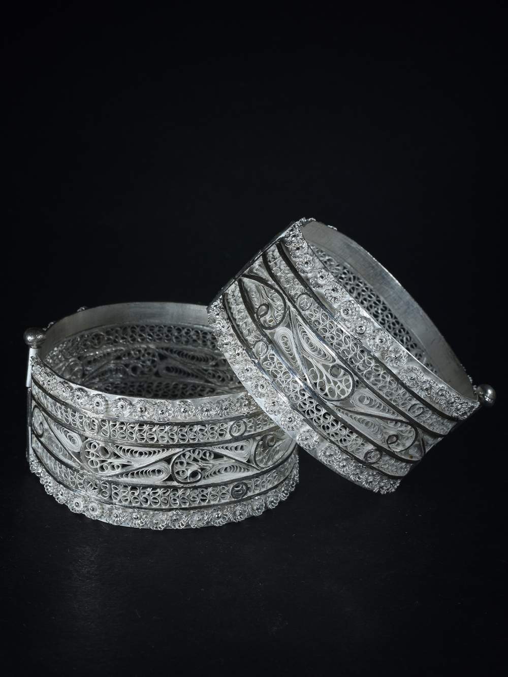 Silver Bangles online | handmade with Filigree art – Silverlinings