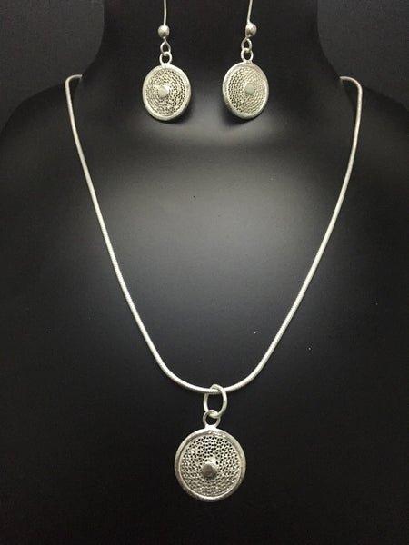 Silver Pendant online for women | Silverlinings | Handmade Filigree