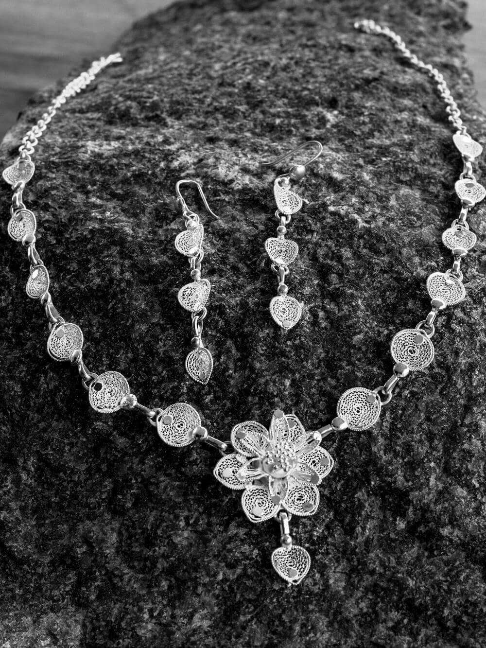 Silver neckace online for women | Silverlinings | Handmade Filigree