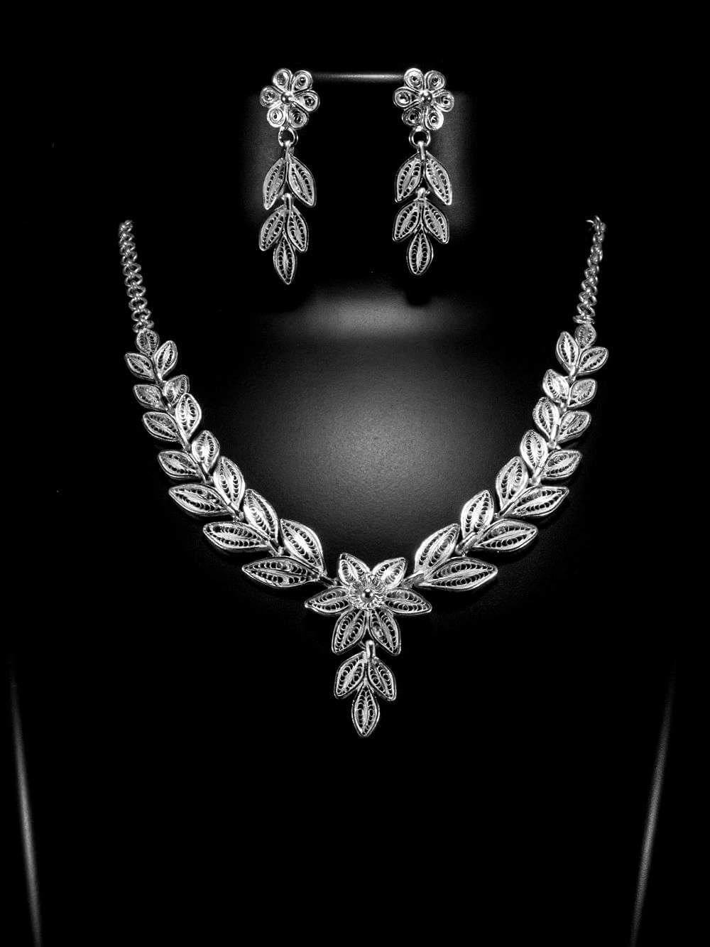 Silver Necklace Sets online for Women | Silver Linings Filigree ...