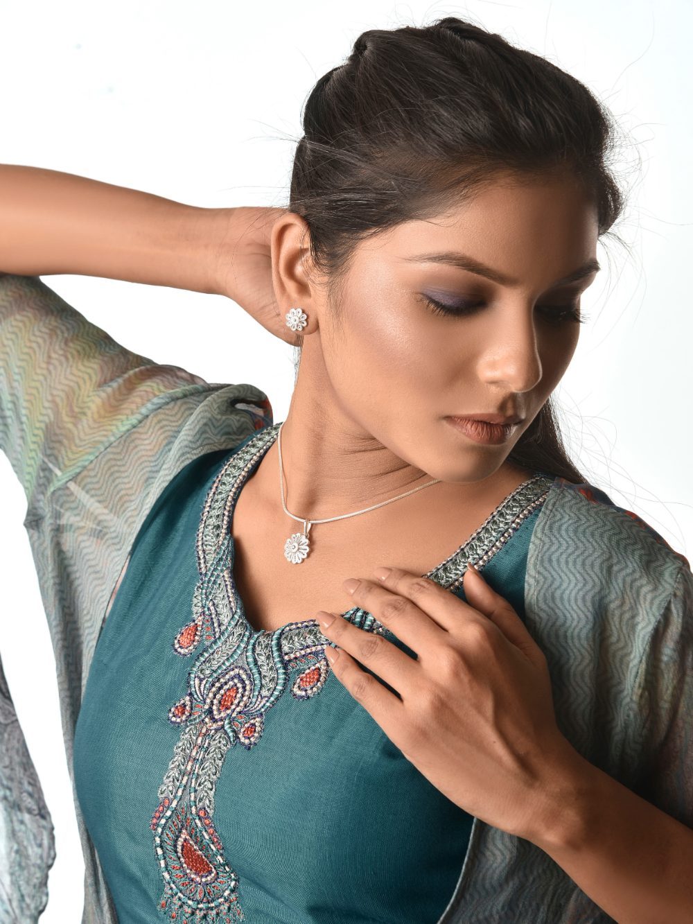 Buy Silver Filigree Jewellery Online For Women In India Silverlinings